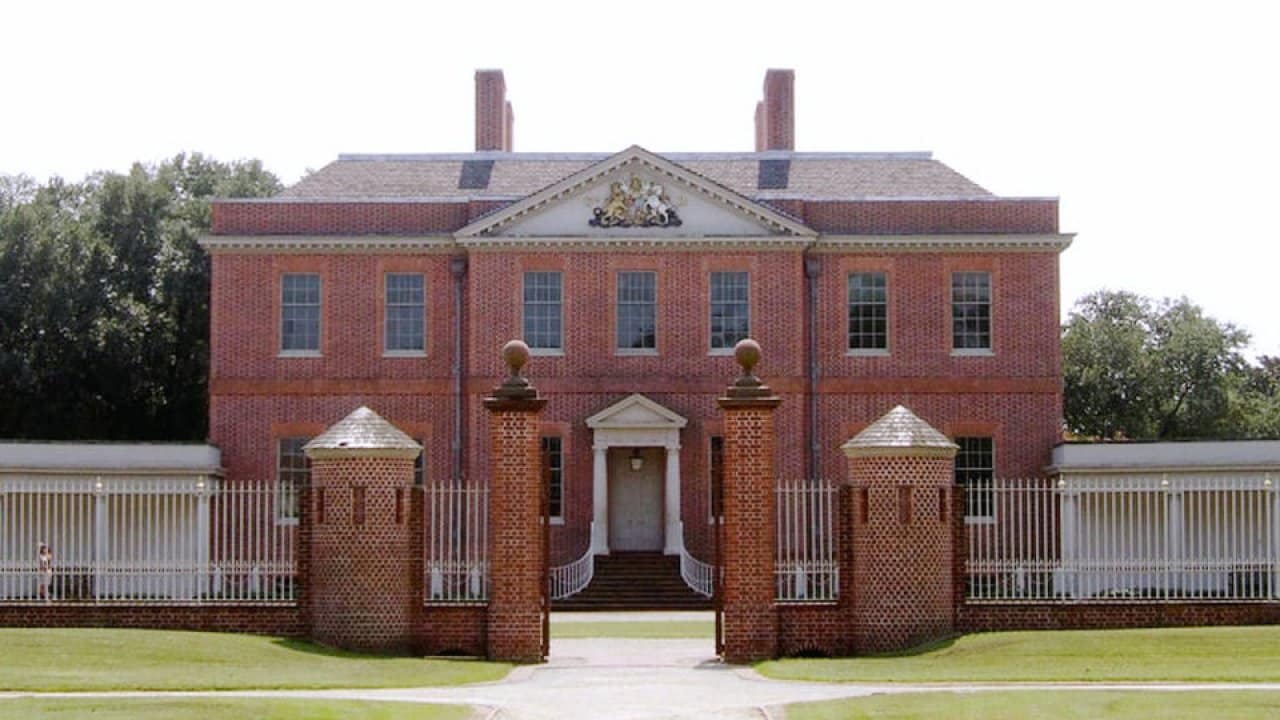 Behind the Garden Walls of Tryon Palace - Neuse Regional Libraries